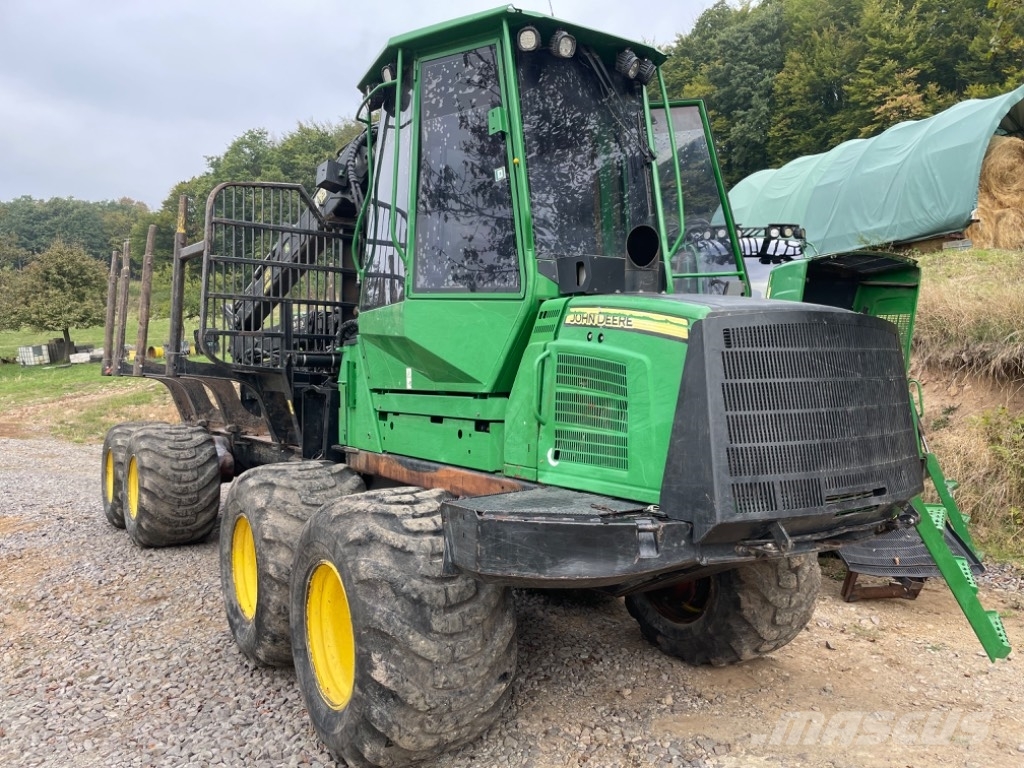 John Deere 1010 E, 2014, Očová, Slovenská republika - Použité vyvážecí ...