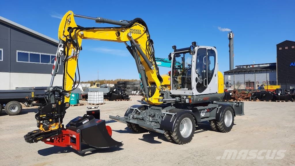 Wacker Neuson EW 100 , Begagnad SÄLJES - hjulgrävare för uthyrning ...