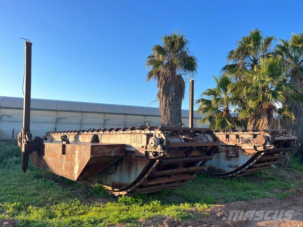 AMPHIBIOUS ESCAVATOUR LONG REACH EIK AM250, 2013, Lisboa, Portugal ...
