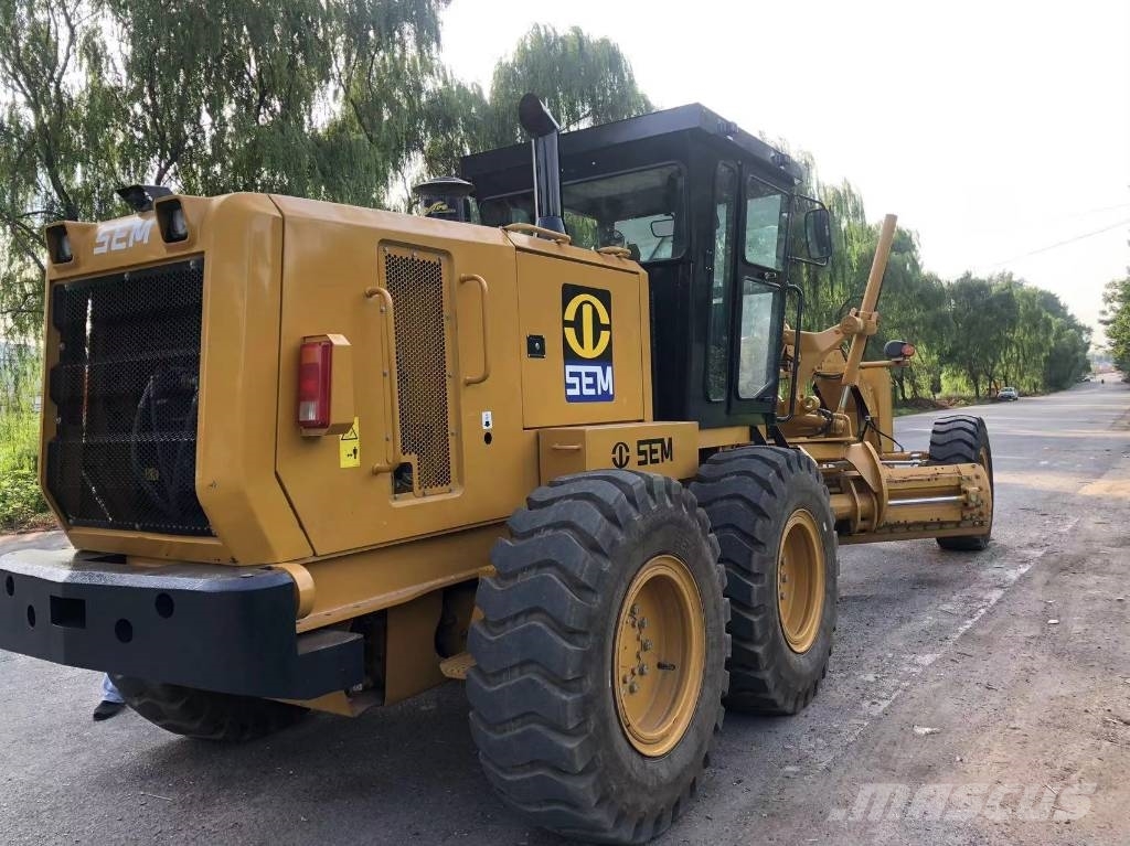 Sem 922F earth leveler for africa use, 2022, Ķīna - Lietots greideri ...