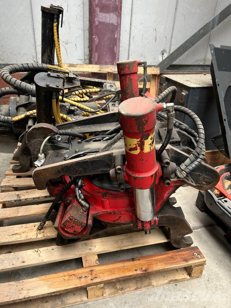 Rototilt Indexator/Rototilt RT, 2007, Oude Tonge, Zuid-Holland ...