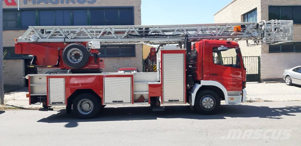 Mercedes-Benz 1528F autoescalera MAGIRUS, 2002, Culleredo, Galicia ...