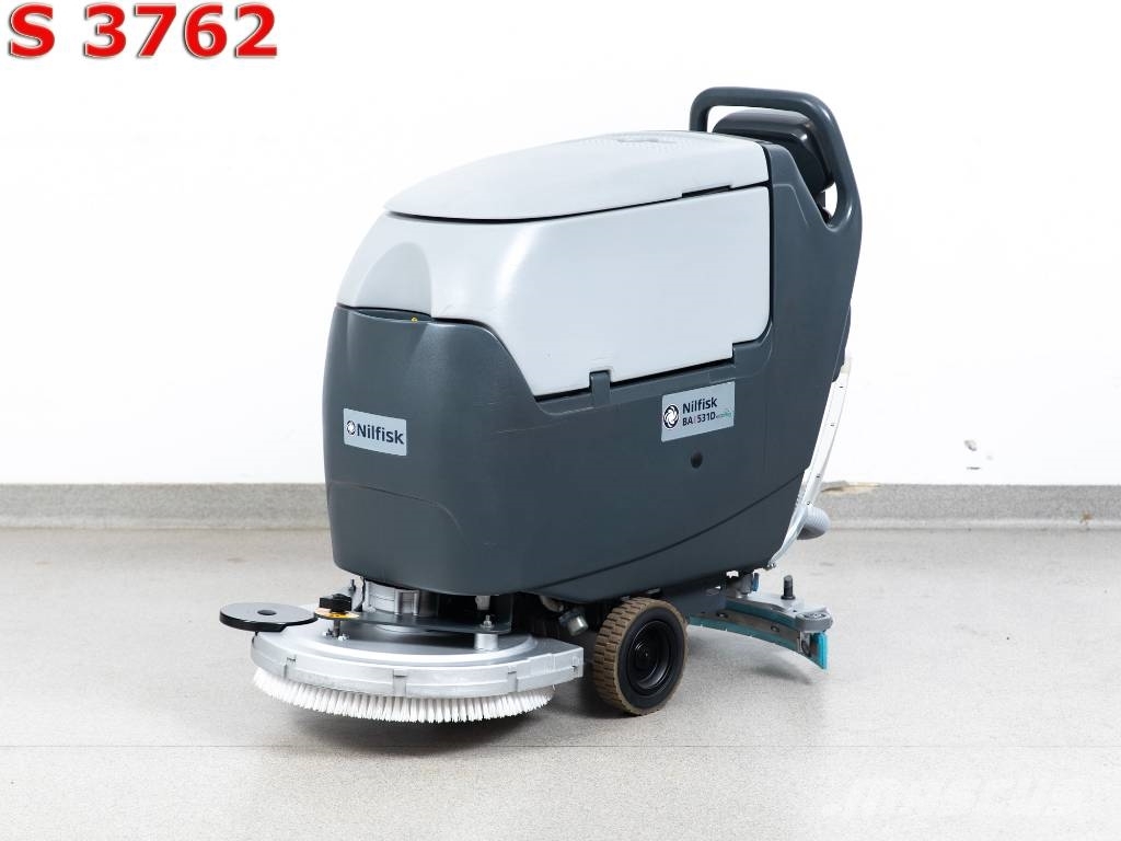 Nilfisk BA 531 D NEW BATTERIES SCRUBBER DRYER, 2010, 폴란드 - 익숙한 습식 청소차 ...