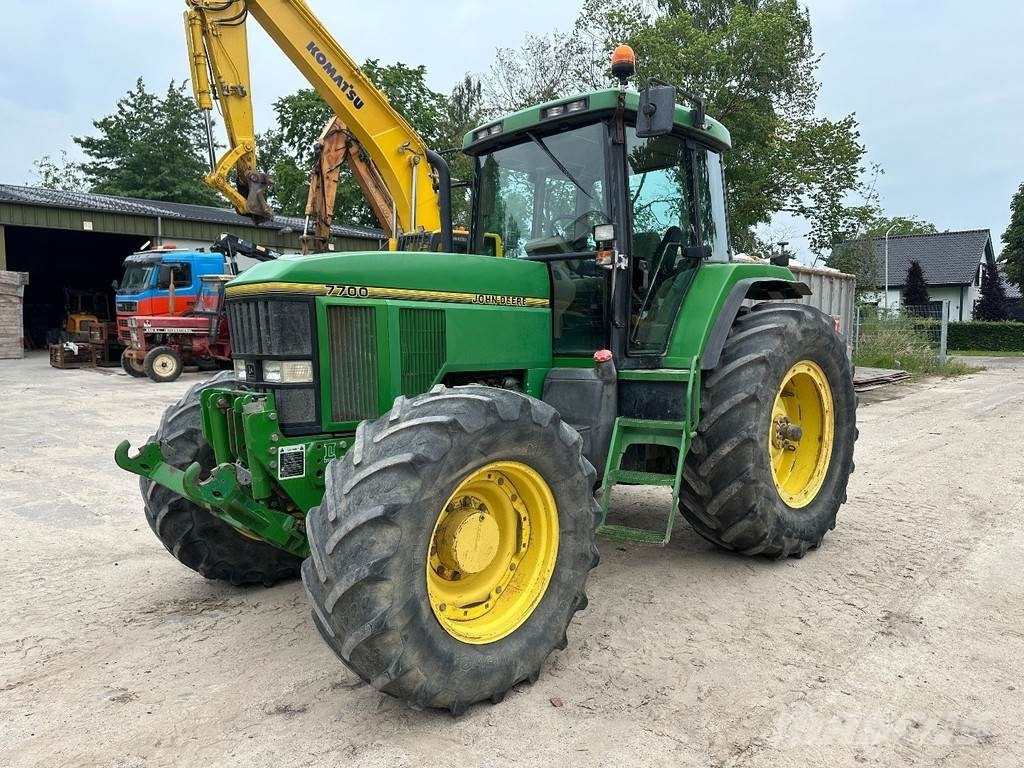 John Deere 7700 PowerQuad - Front linkage, 1997, Oost, West- en ...