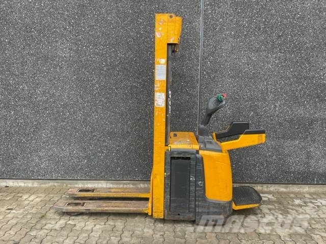 Jungheinrich ERC 216, 2012, デンマーク - 中古 自走式スタッカー - マスカス・ジャパン