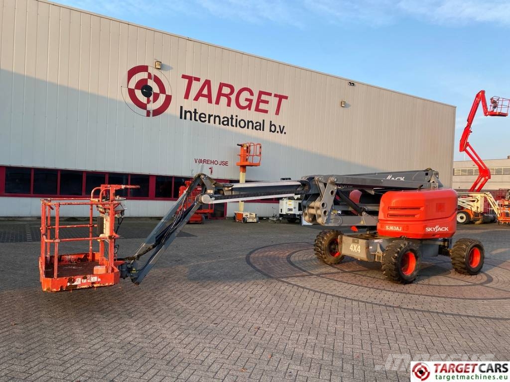 Skyjack SJ63AJ Articulated 4x4 Diesel Boom WorkLift 2136cm, 2015 ...