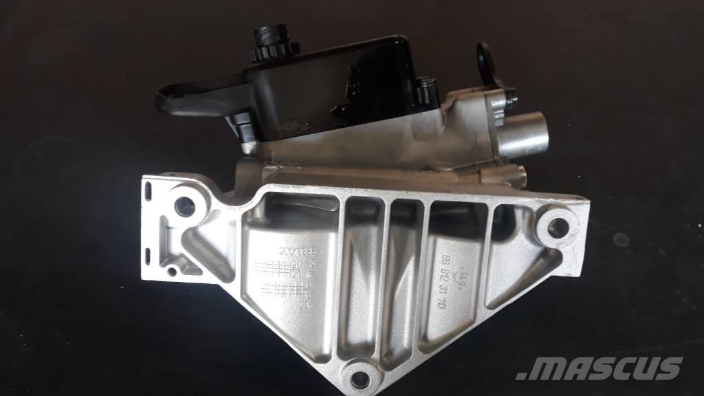 Volvo FUEL FILTER HEAD 21900860, Grèce - Mascus France