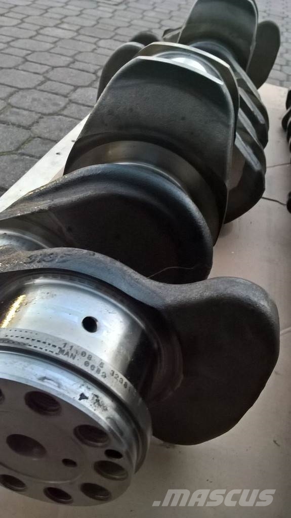 Man D20 D26 TGA TGS TGX, Padova, Italy - Used engines - Mascus Ireland