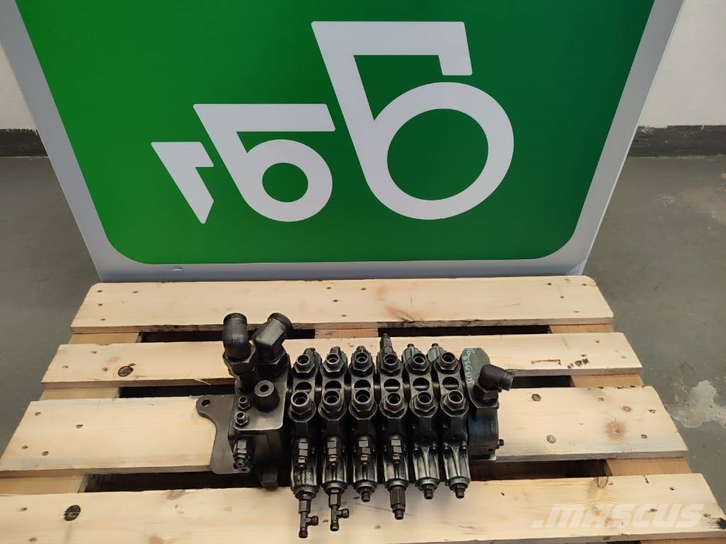 Cat 535-95 448 / 5 000 Hydraulic distributor 07260157, wilkowo ...