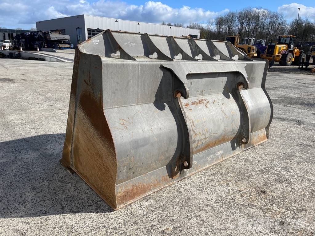 沃尔沃 Loading bucket 245cm 2800ltr Volvo connection, Holten, Overijssel ...