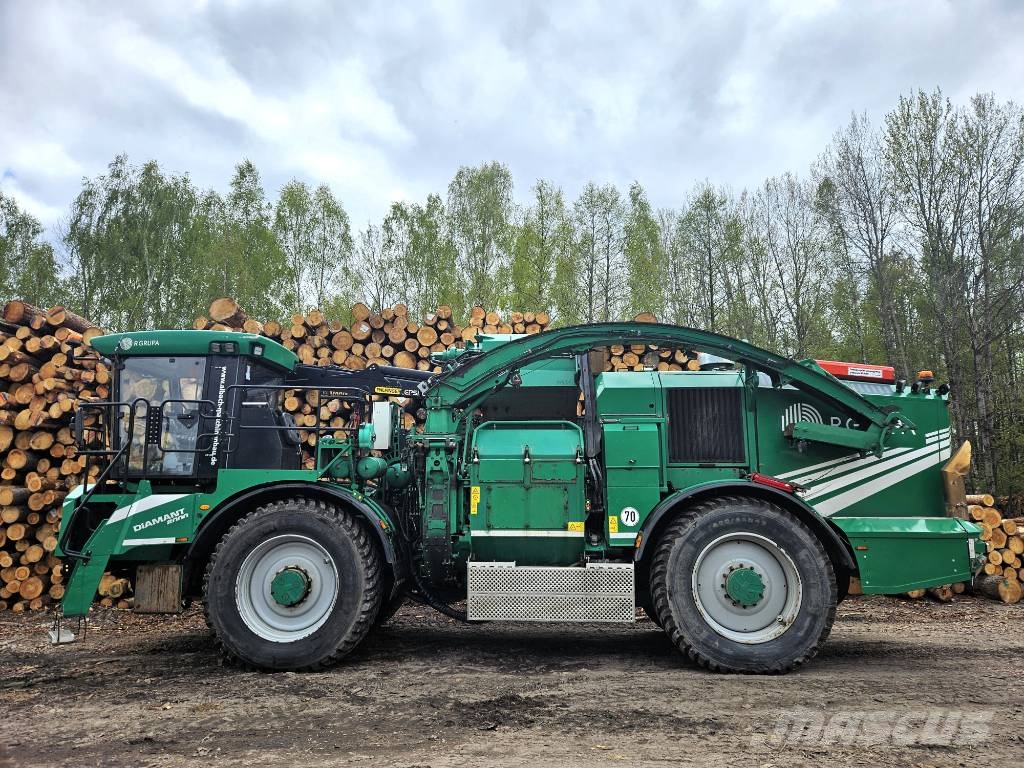 Albach Diamant 2000, 2020, Latvia - Used wood chippers - Mascus