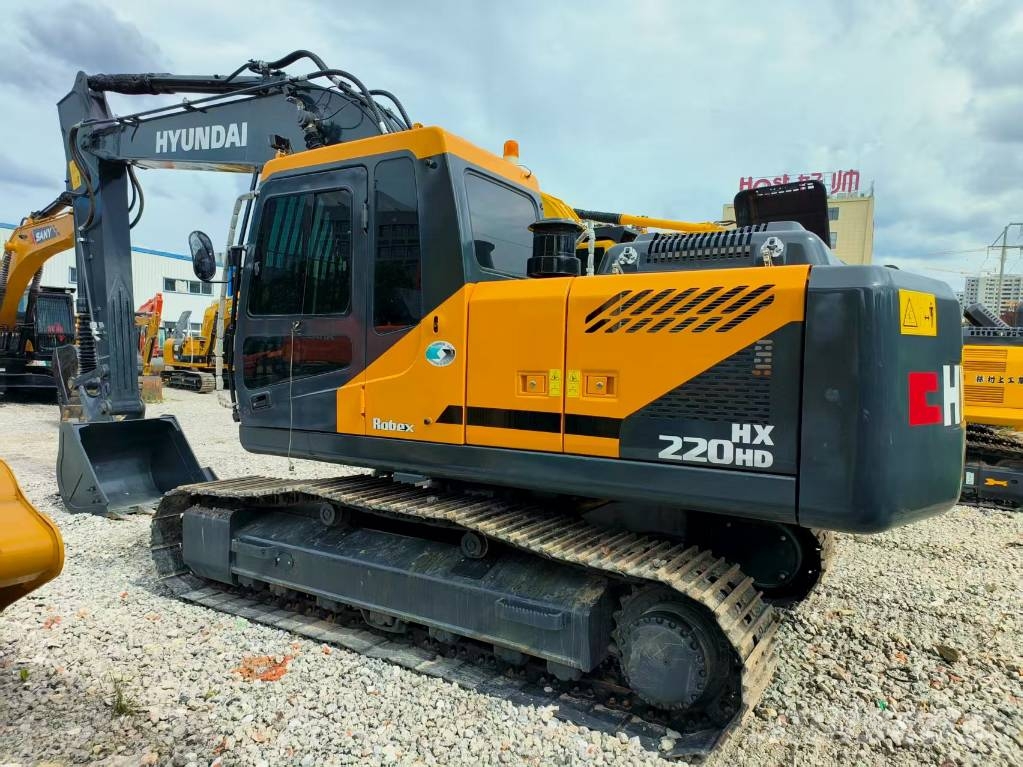 Hyundai HX 220, 2023, China - Used crawler excavators - Mascus