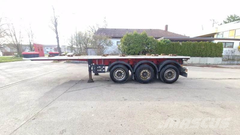 Schwarzmüller kurzes 3- Achs Chassis ADR für Chemie Spezialbehäl, 2010 ...