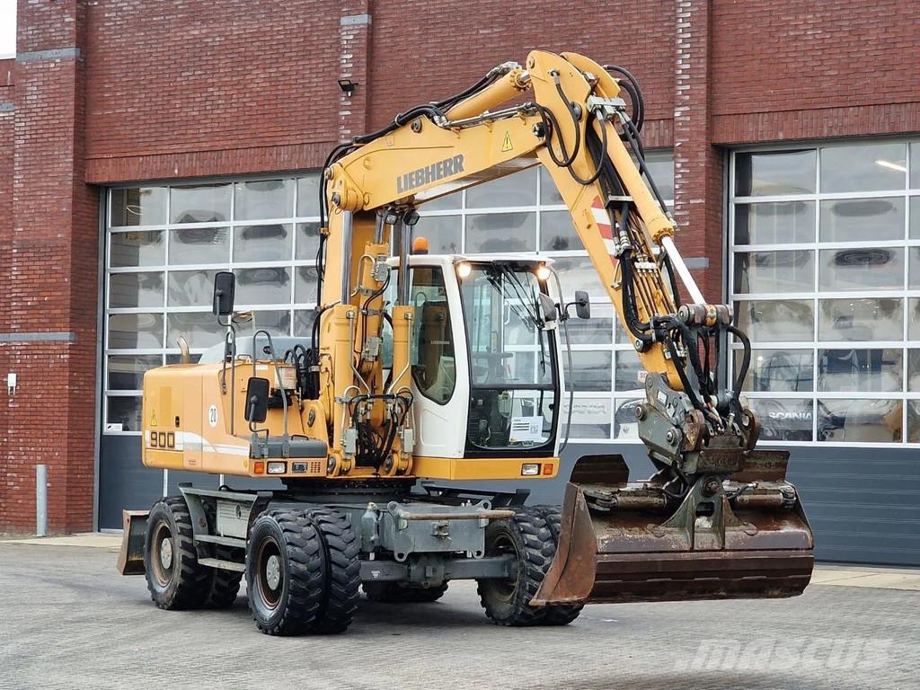 Liebherr A900C - 95 KW - Central Greasing , 2009, Ravenstein, Nizozemí ...