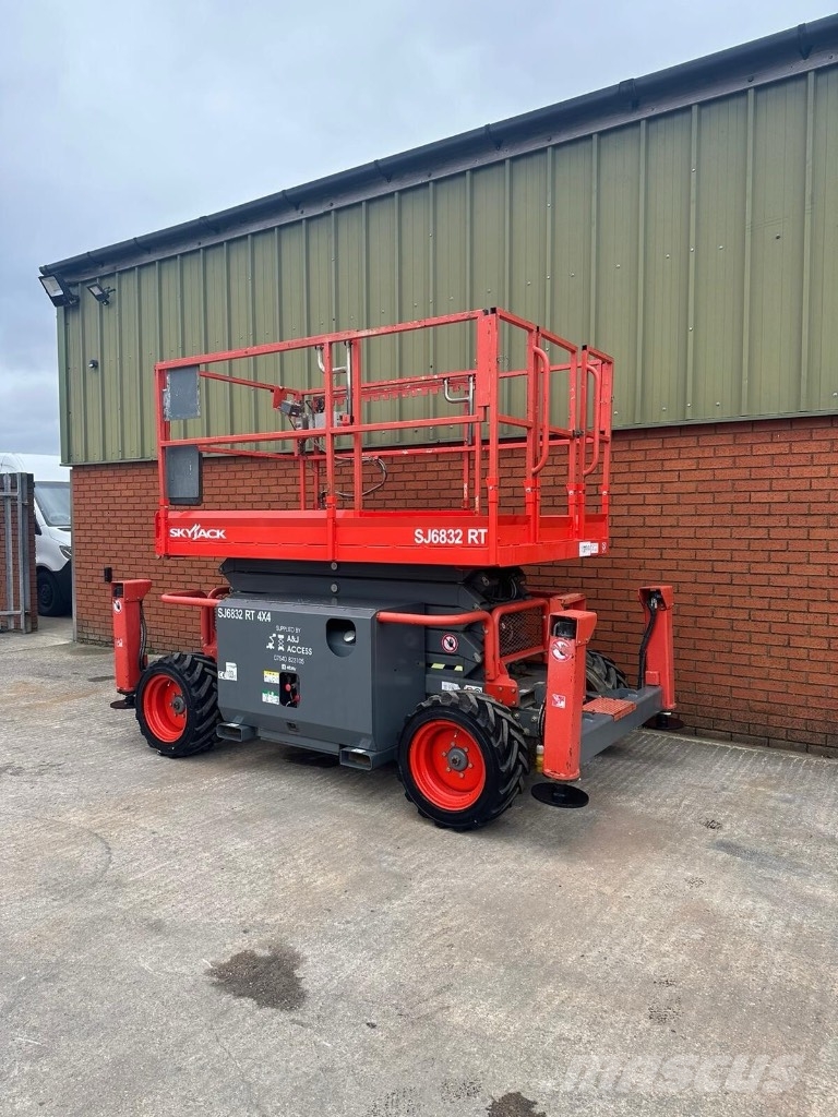 Skyjack SJ 6832 RT, 2015, Grossbritannien - Mascus Grossbritannien