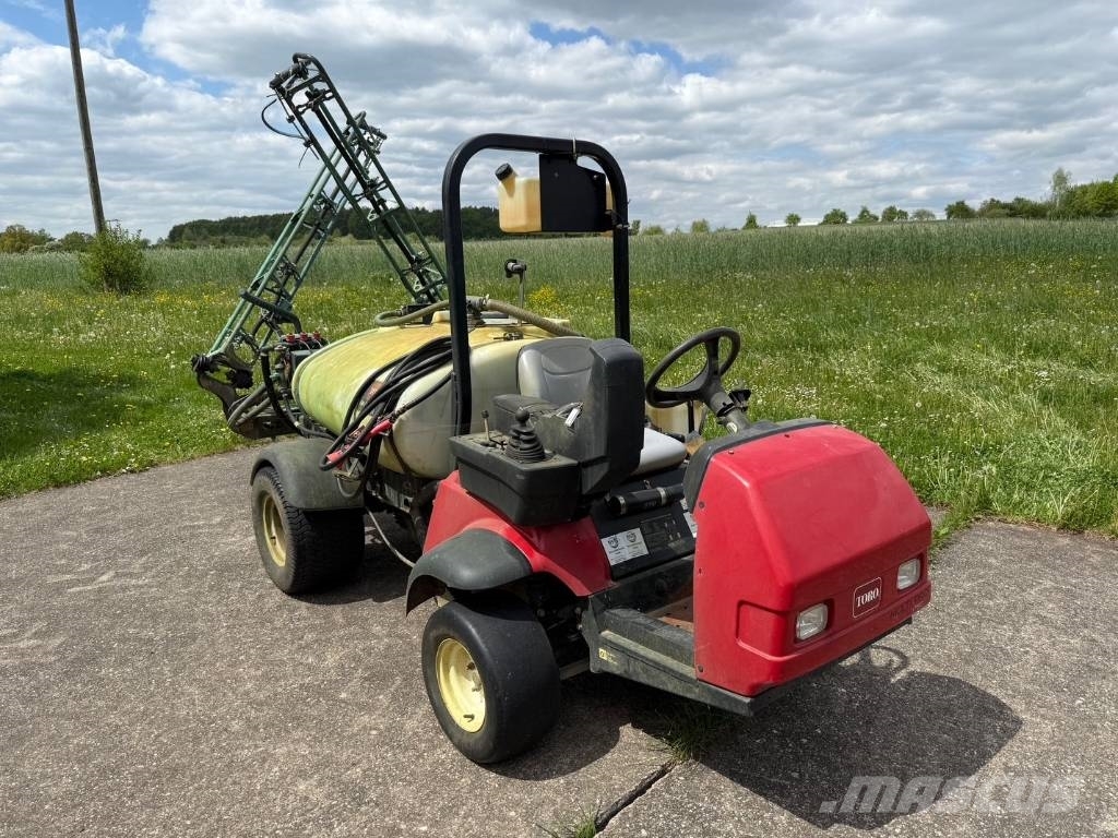 Toro Multi Pro 1750, 2016, Weidenbach, Bayern, 독일 - 익숙한 잔디 비료주는 기계와 기타 ...