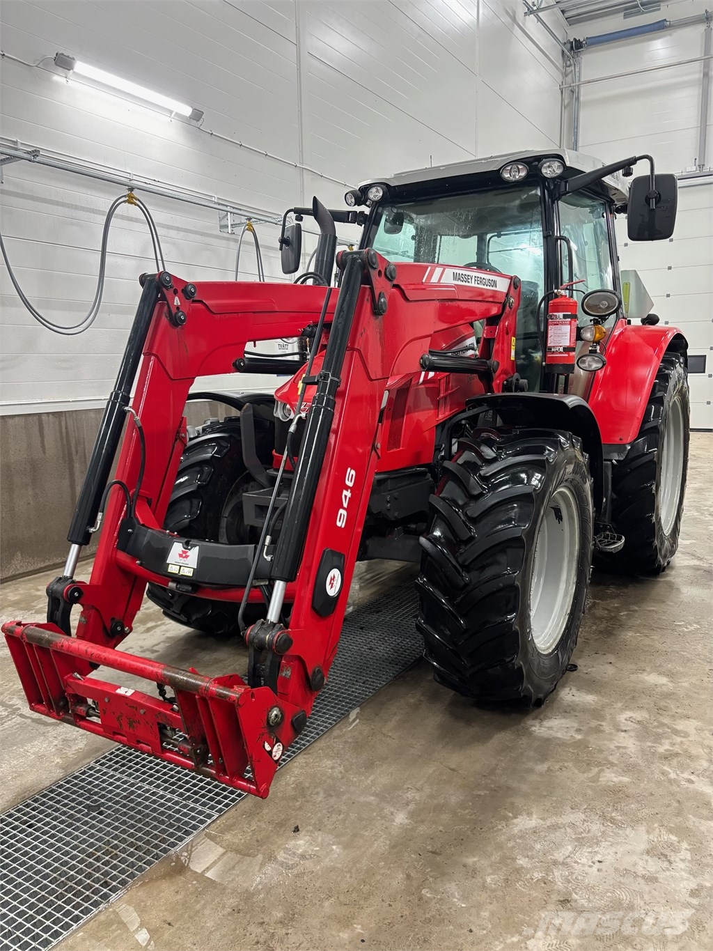 Massey Ferguson 5610, 2016, Timrå, Västernorrlands län, Sweden - Used ...