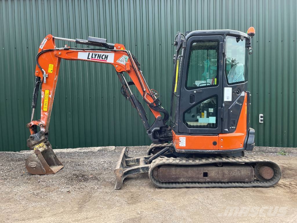 Hitachi ZX 33 U-6, 2020, Northampton, Northamptonshire, Grossbritannien ...