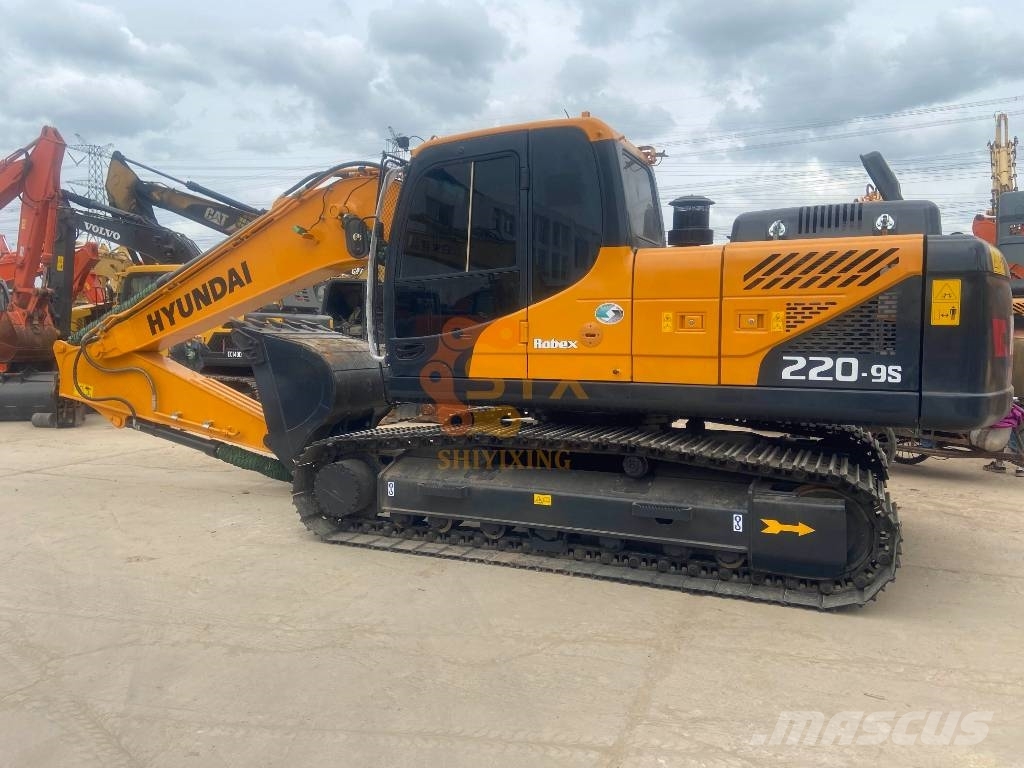Hyundai R220, 2023, China - Used crawler excavators - Mascus USA