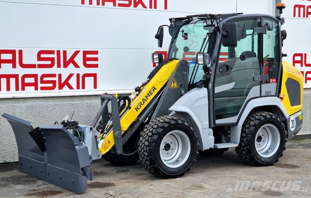 Kramer 5035 Low Cab med vikplog, 2024, Knivsta, Uppsala län, 瑞典 - 小型装载机 ...