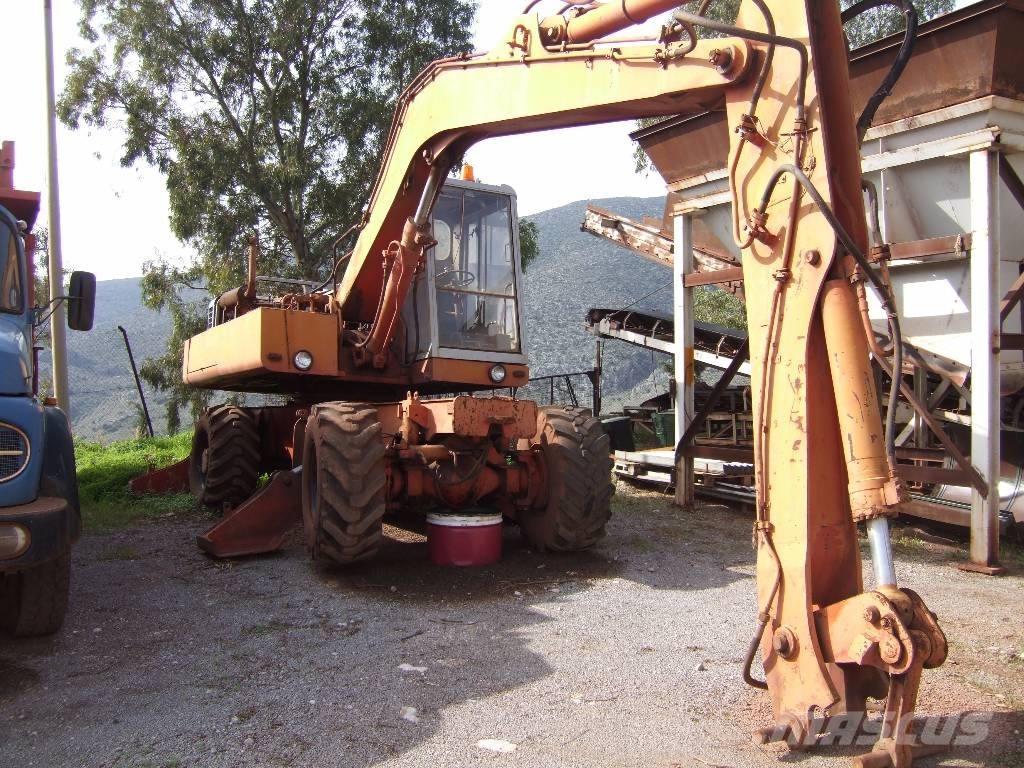 Poclain 1000 LT, 1979, Greece - Used backhoe loaders - Mascus