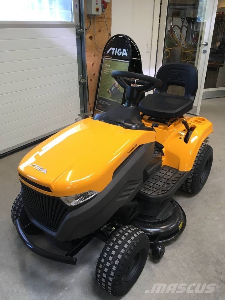 Stiga Tornado 398 ST, Slangerup, Sjælland, Denmark - Used riding mowers ...