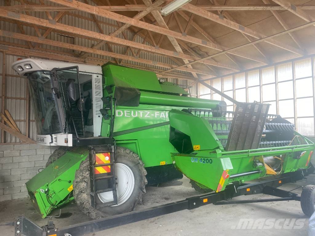 Deutz 5465 H, 2004, Harplinge, Hallands län, Sweden - Used combine ...