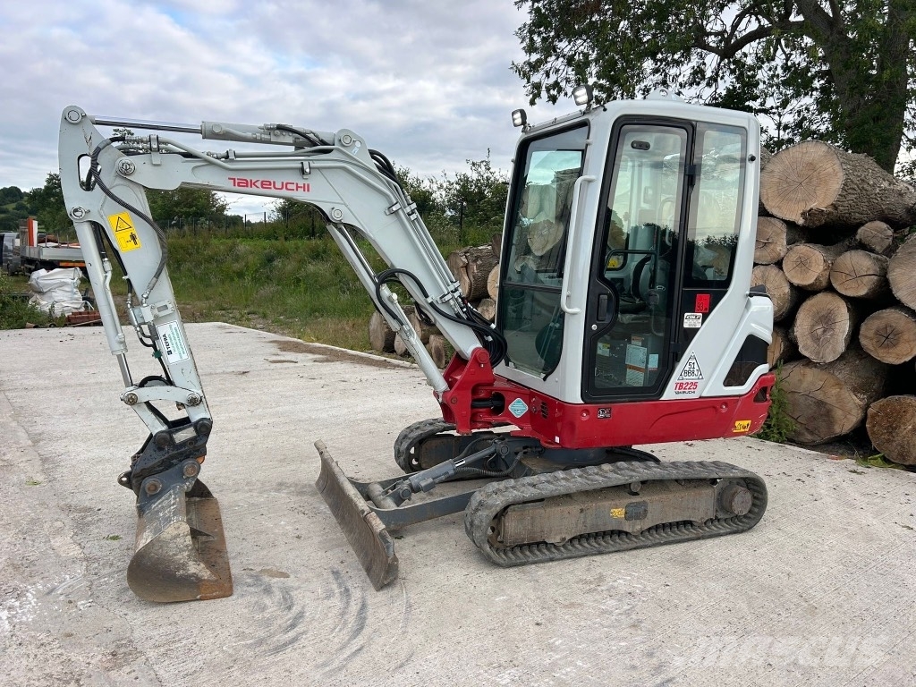 Takeuchi TB 225, 2021, Storbritannia - Brukt minigravere - Mascus Norway