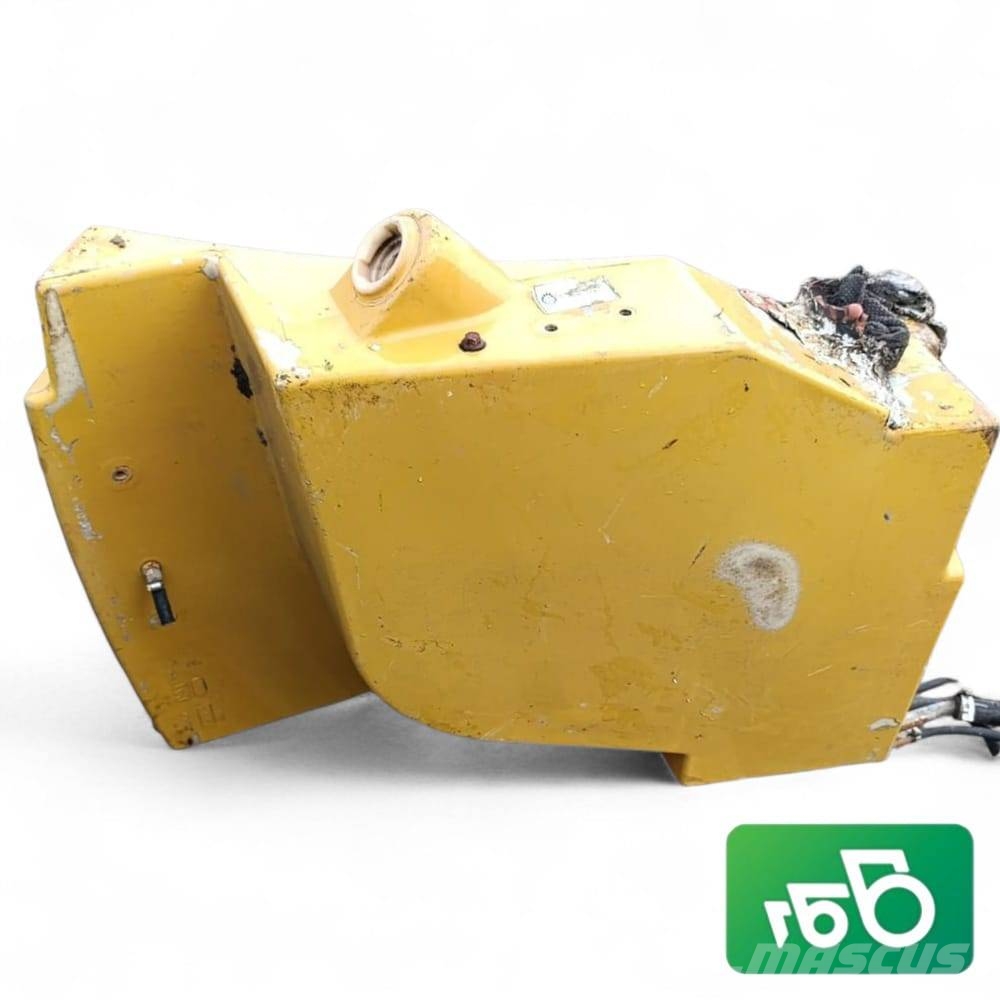 Cat TH580B Hydraulic oil tank 223-1417, wilkowo, wielkopolskie, Poland ...