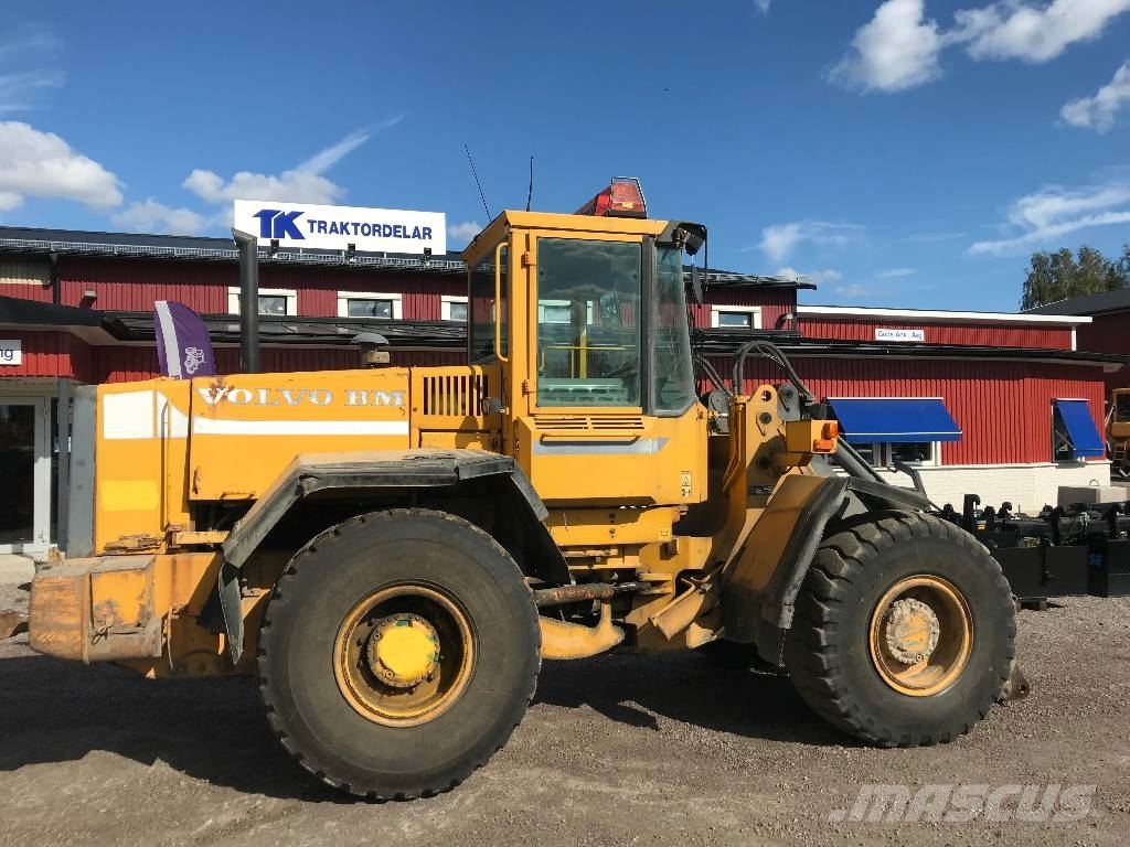 Volvo L90B Dismantled for spareparts, Linköping, Ruotsi - Käytetyt ...