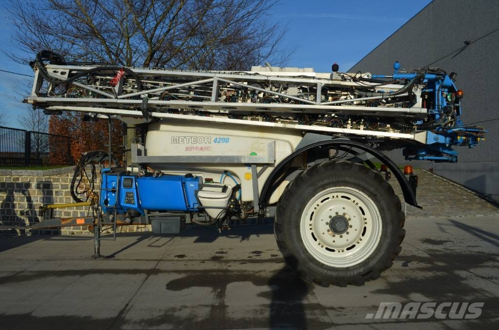 Evrard Meteor 4200, 2014, Belgia - Käytetyt hinattavat ruiskut - Mascus ...