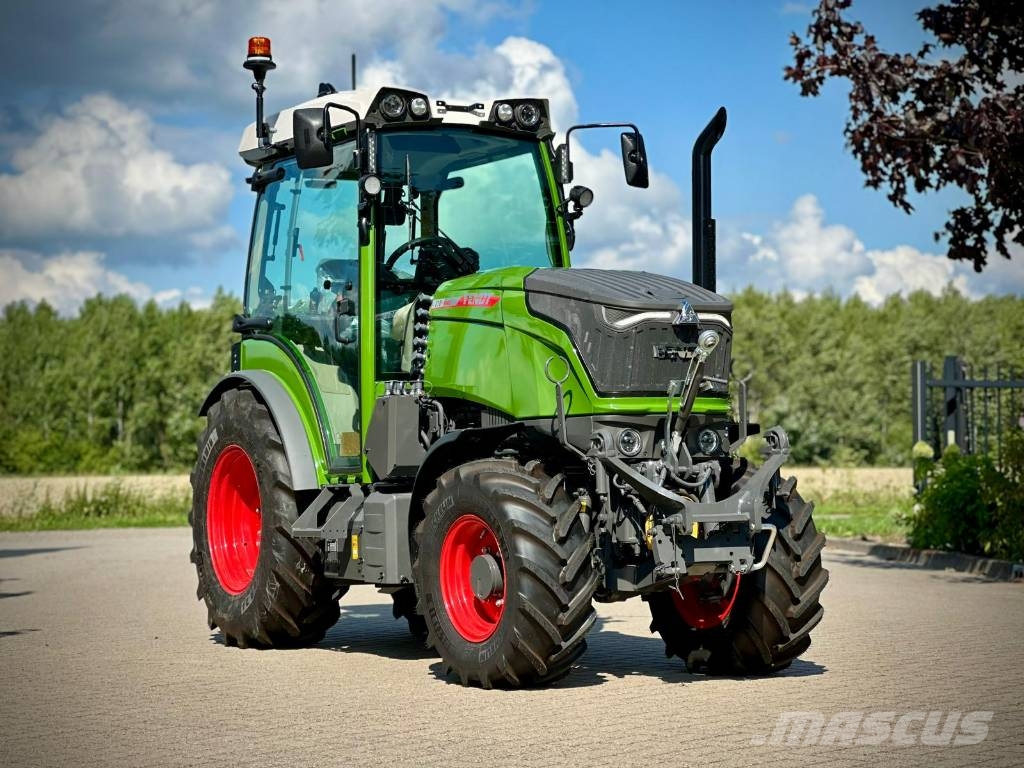 Fendt 210 V Gen3 Vario Profi Plus Smalspoor/Fruitteelt, 2025, Erichem, Gelderland, Netherlands ...