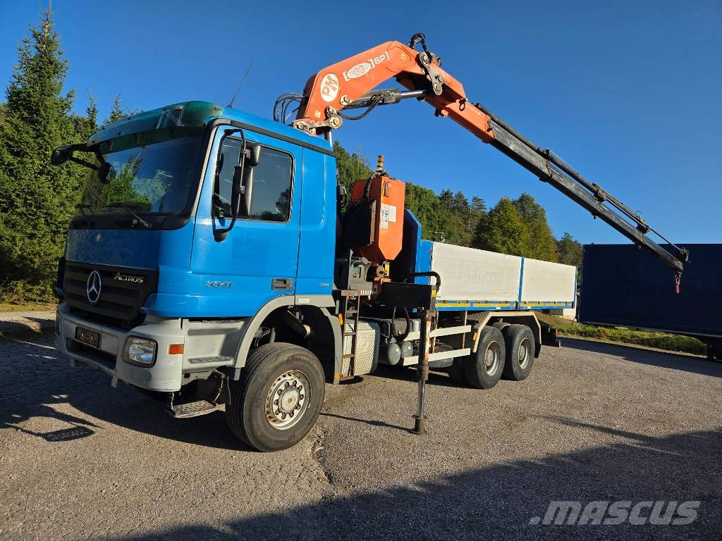 Mercedes-Benz ACTROS 3341 6x6 + CRANE PM 30 Radio Control, 2008, Krásna ...