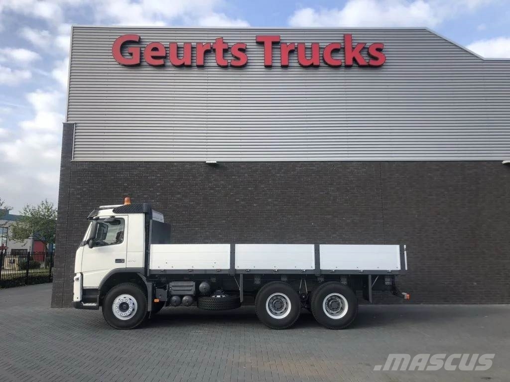 Volvo FM 370 6X4 CARGO TRUCK RHD UNUSED, 2014, Andelst, 荷蘭 - 平板式/側卸式卡車 ...