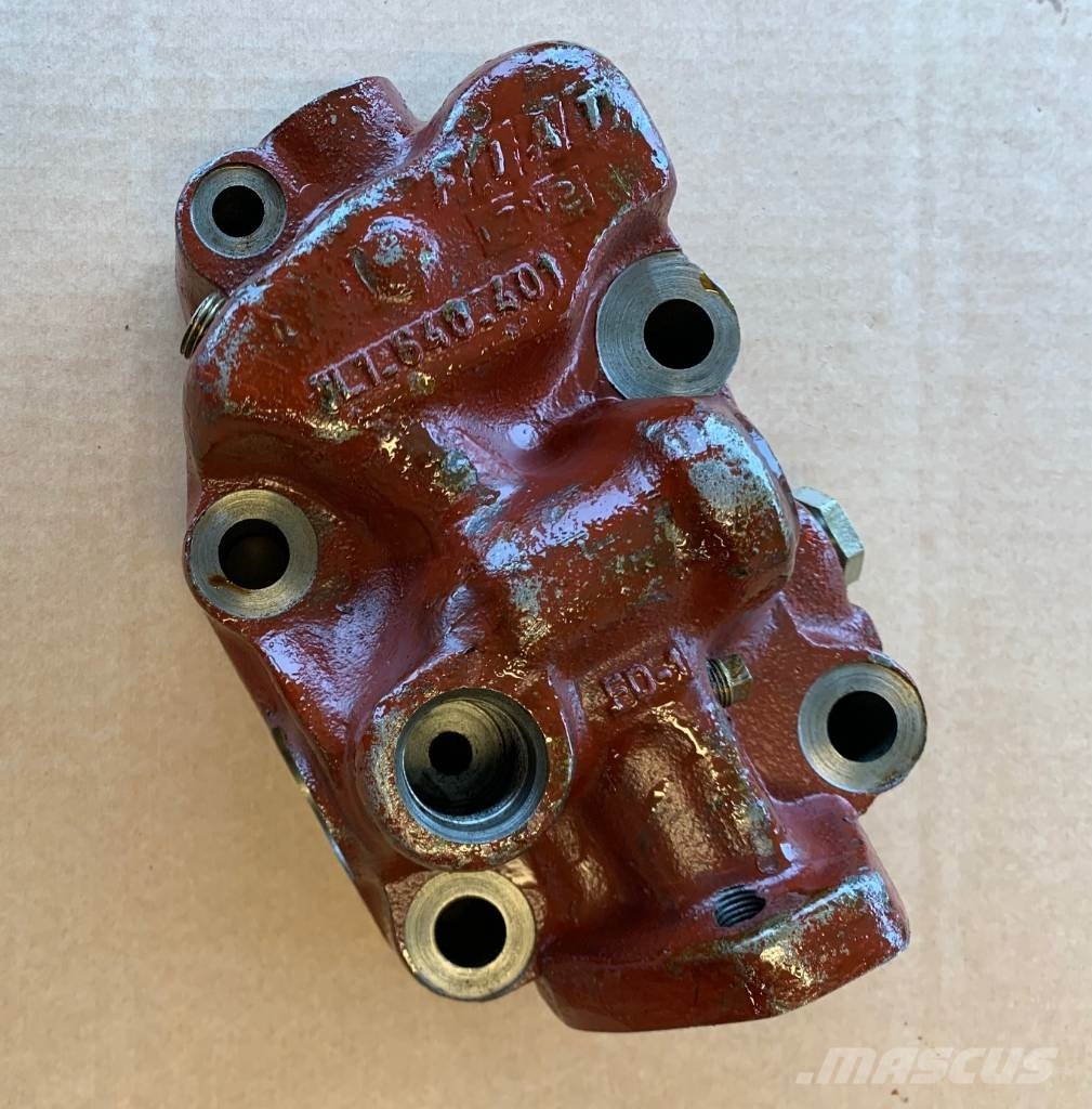 Fiat 580 Valve housing 5109216, 1-640-401, Jönköping, Jönköpings län ...