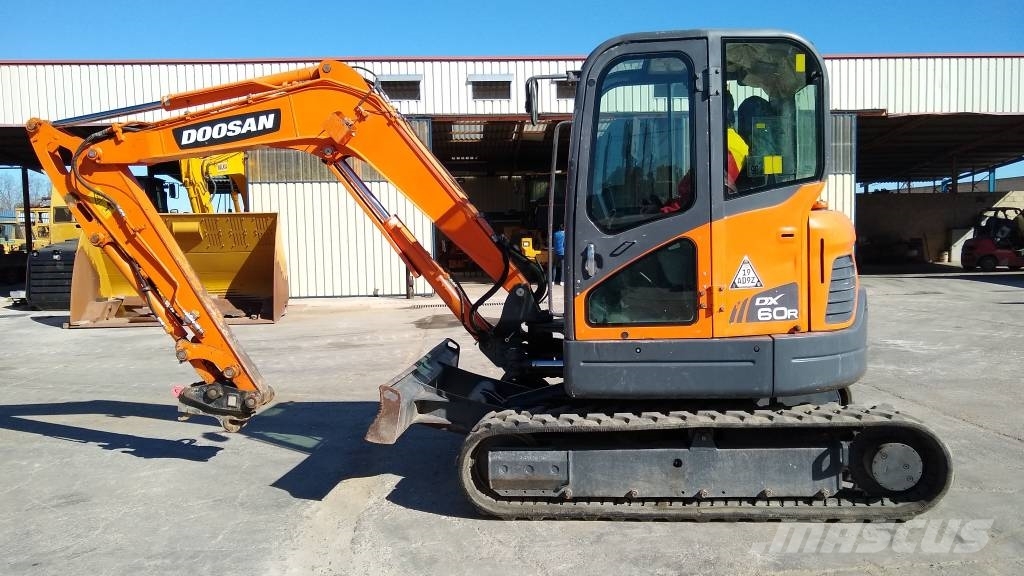 Doosan DX 60 R, 2011, Seseña a 30 km. de Madrid, Spain - Used mini excavators