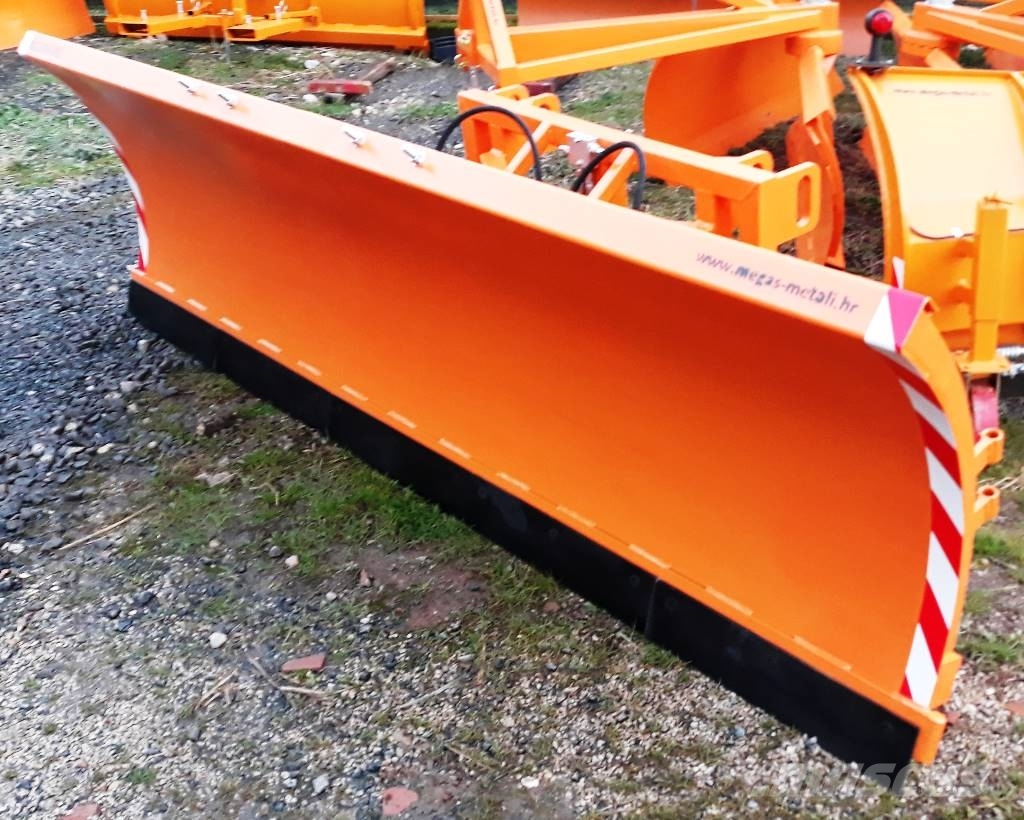 Megas Ralica za JCB L2800 x 800 snow blade for JCB, 2021, Vrbovec ...