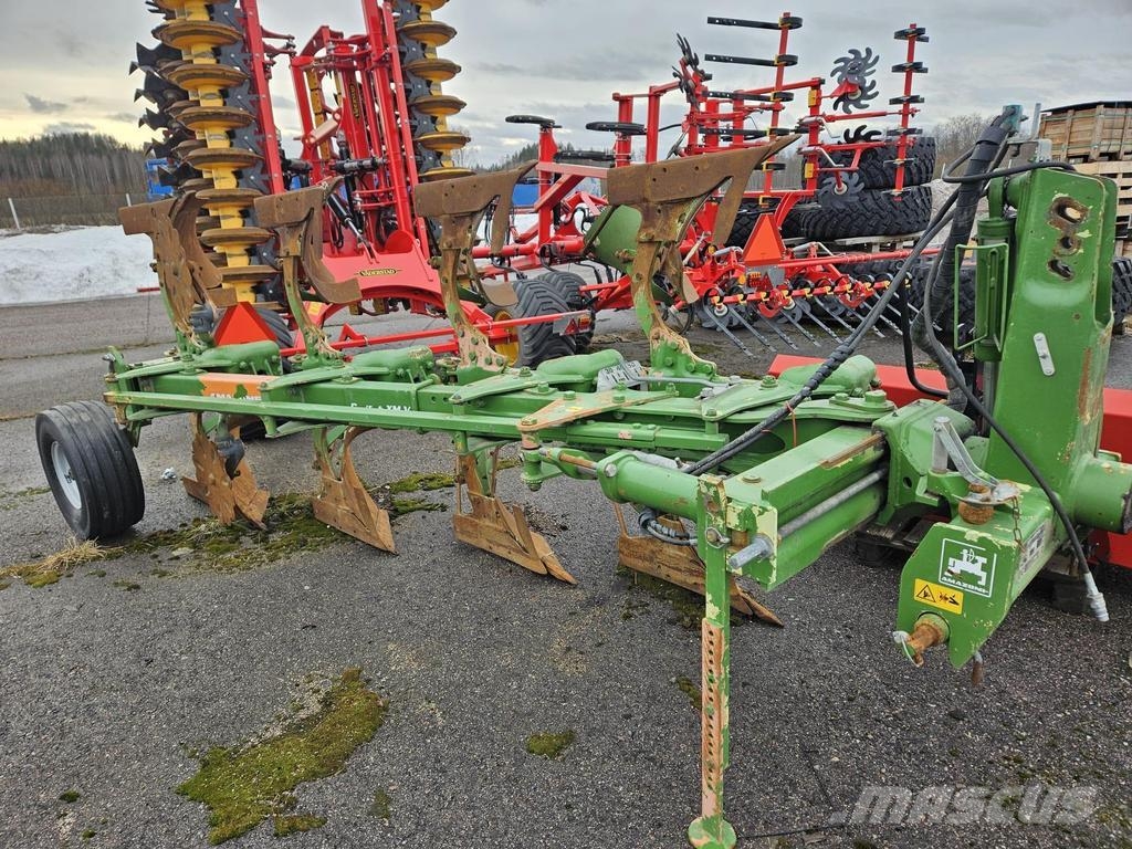 Amazone CAYROS XM 4-850, 2017, Hyvinkää, Konekeskus, 芬兰 - 双向犁 - Mascus 美国