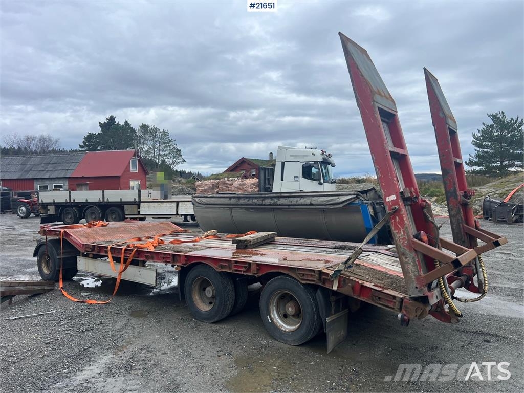 Damm 3 axle machine trailer w/ hydraulic driving bridge, 2005, Rogaland ...