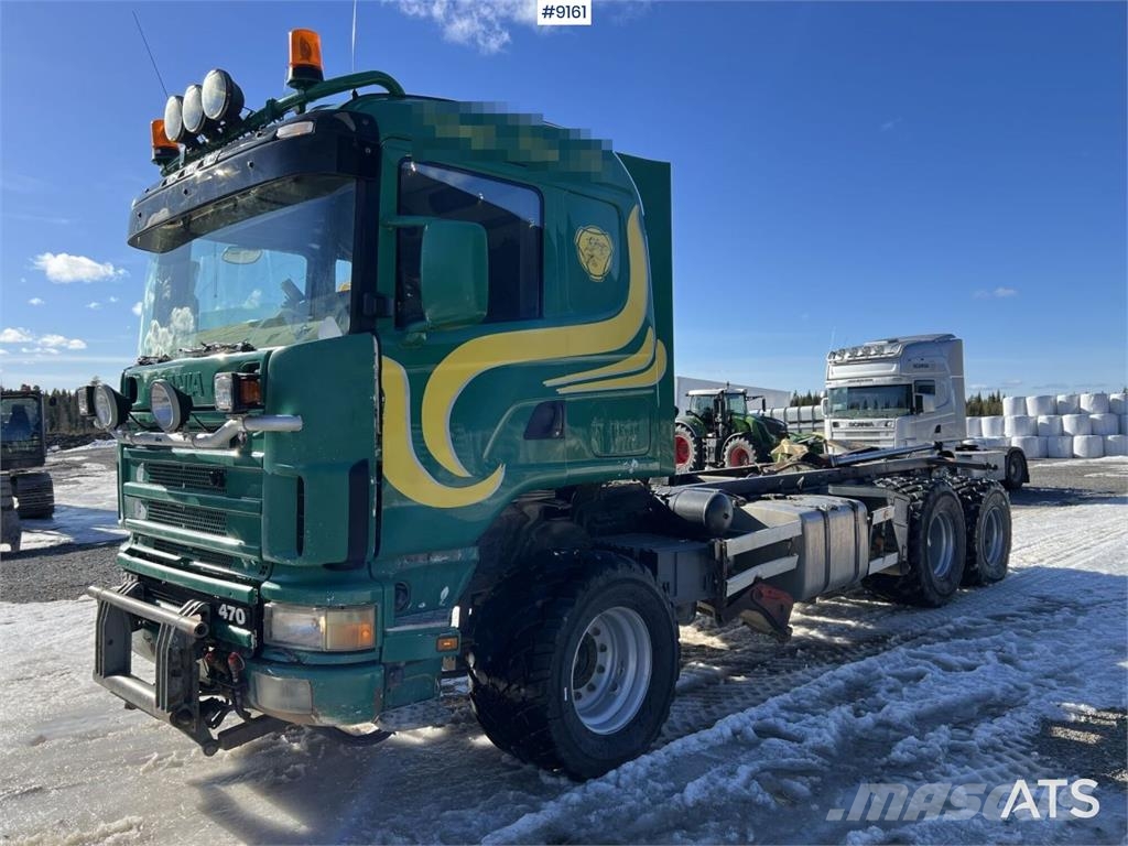 Scania R124 with cameleont quick lock, underbite and plow, 2004 ...