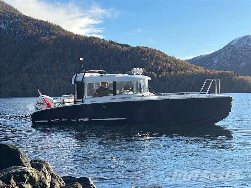 XO 2013 XO 240 CABIN RS cabincruiser med Evinrude , 2013, Stokke ...