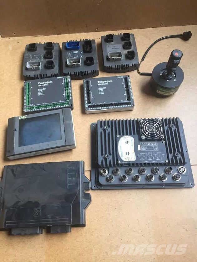 John Deere Timberjack HSM modules, computers, screens, joysti - używane ...