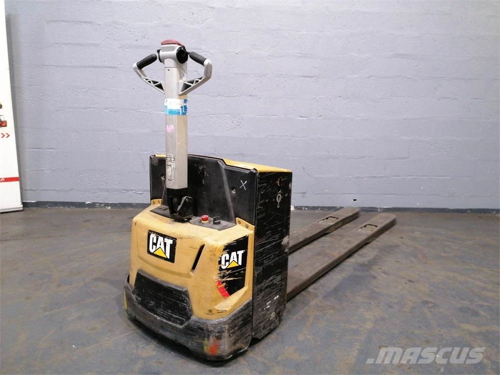 Cat NPP20N2, 2015, Senlis, France - d'occasion gerbeur accompagnant ...