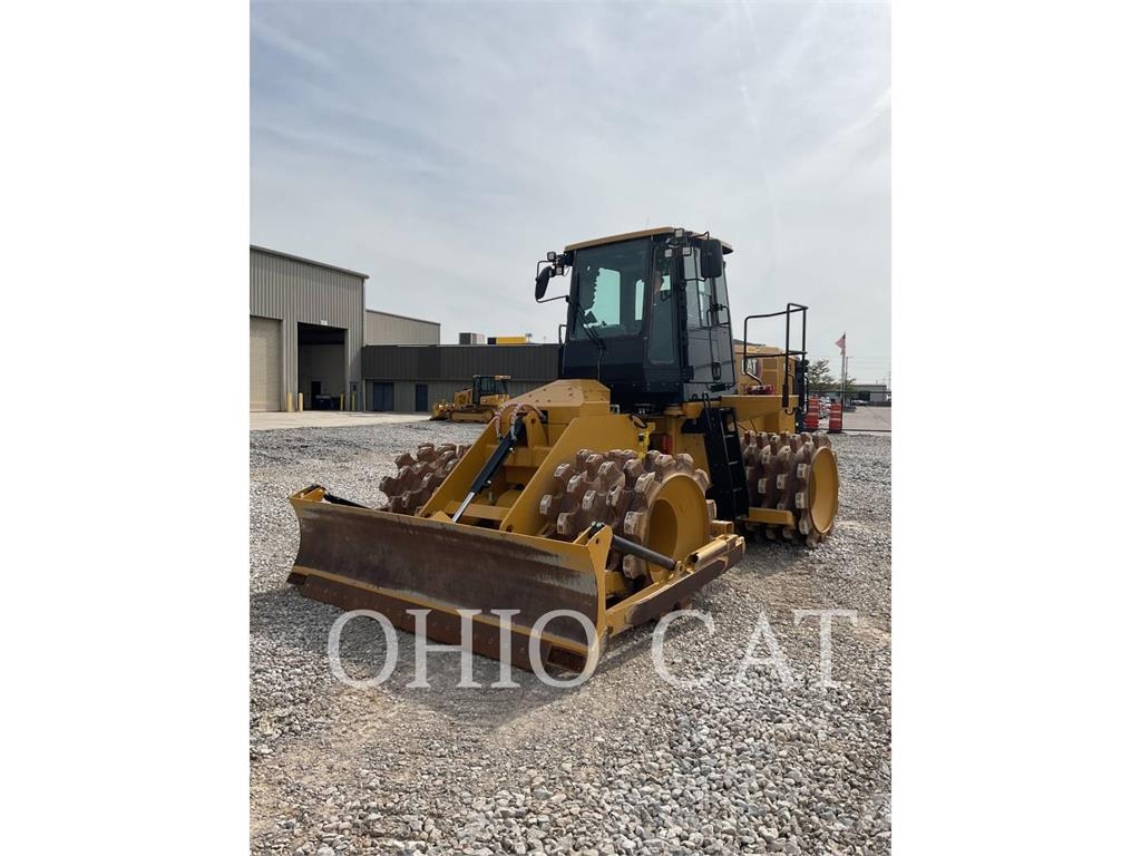 Cat 815, 2023, North Canton, Ohio, United States - Used soil compactors ...