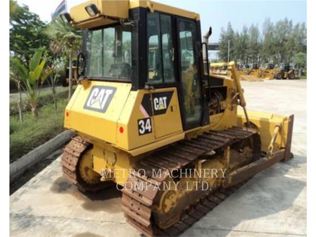 Cat D6G, 2011, bangkok, Thailand - Used crawler dozers - Mascus USA