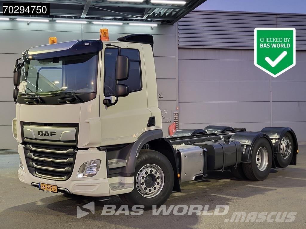 达夫 CF 300 6X2 NEW chassis Lift/Steering Axle ACC Reta, 2019, Veghel, 荷兰 ...