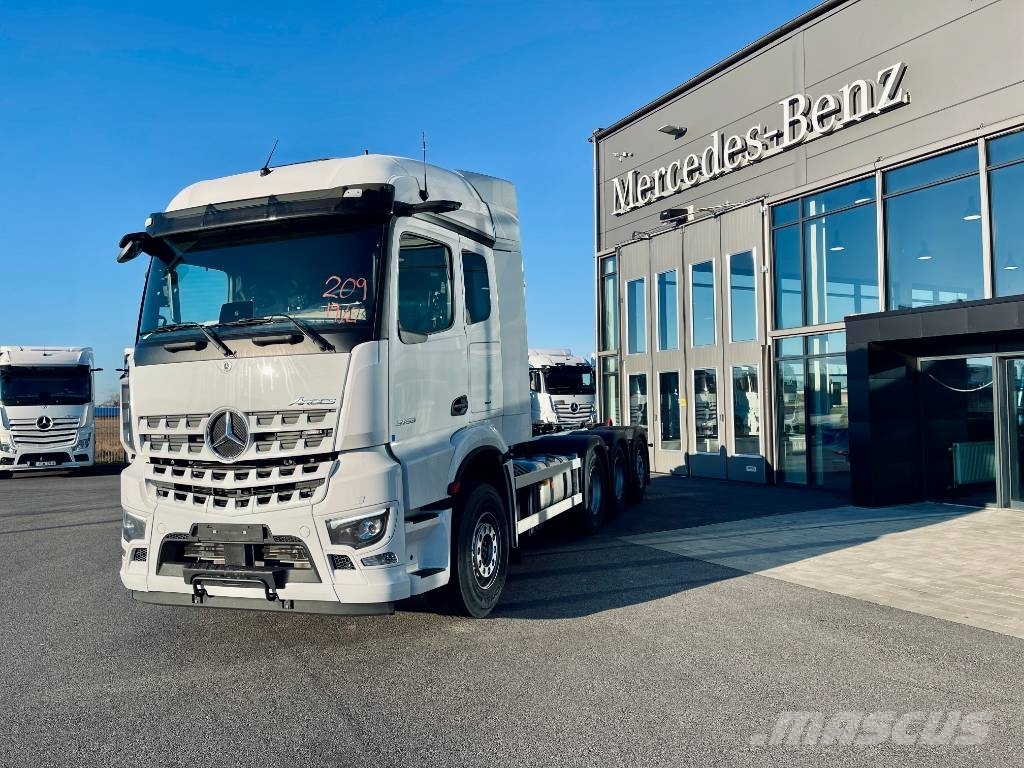 Mercedes-Benz AROCS 3253 L 8X4 Tridem Lxv HIAB, Arlöv, Skåne län ...