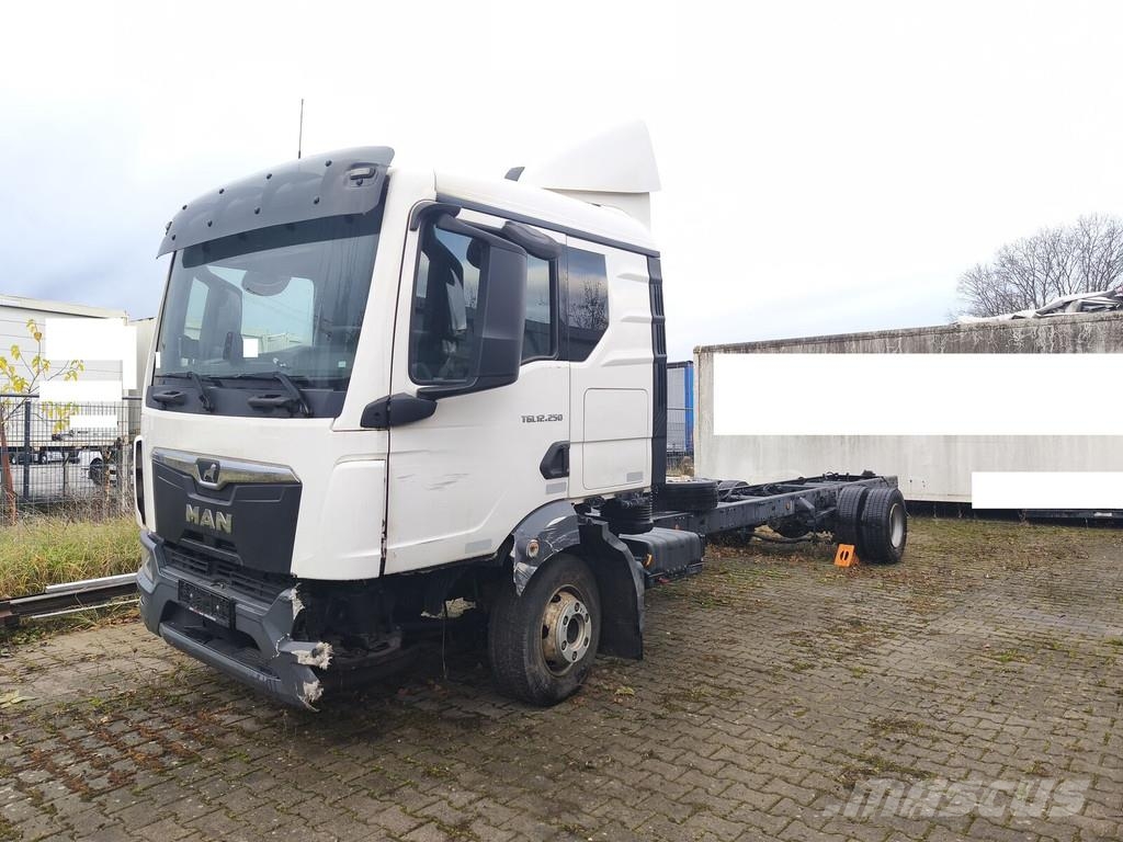 德国曼 TGL 12.250 Euro6 4x2 AHK, 2021, Dettelbach, 德国 - 平板车 - Mascus 美国