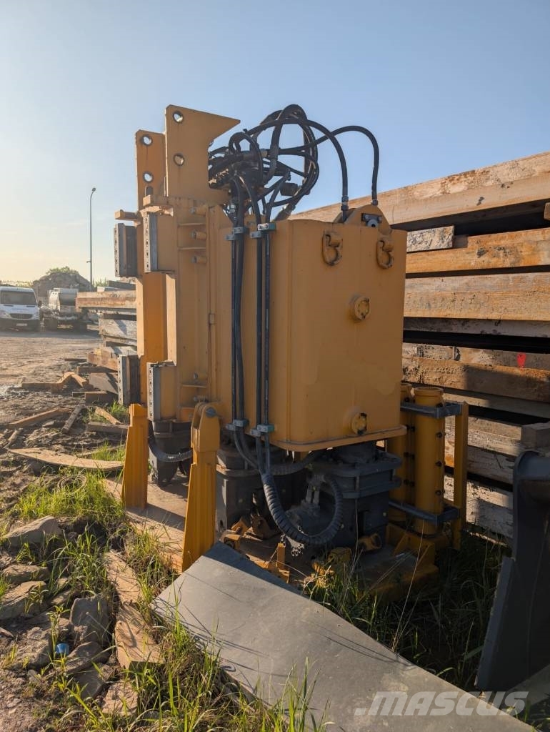 Bauer RTG Sheet Pile Press MPU 600 rig.plus, 2018, Schrobenhausen, Germany - Used piling ...