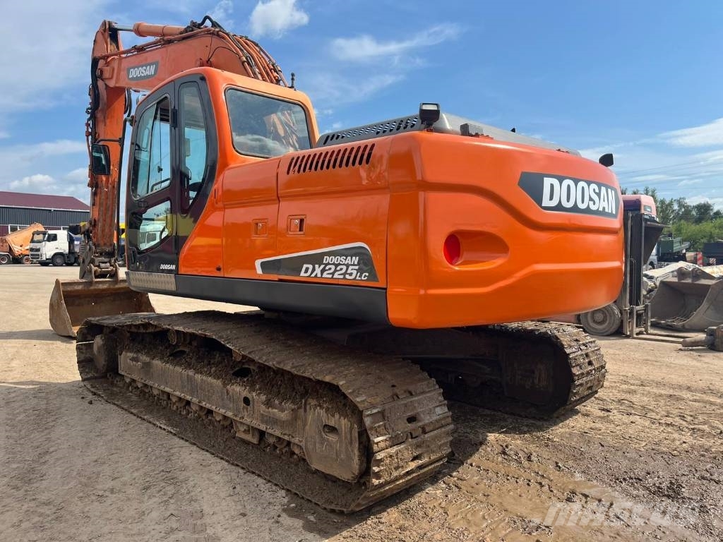 Doosan DX 225 LC, 2010, Lithuania - Used crawler excavators - Mascus